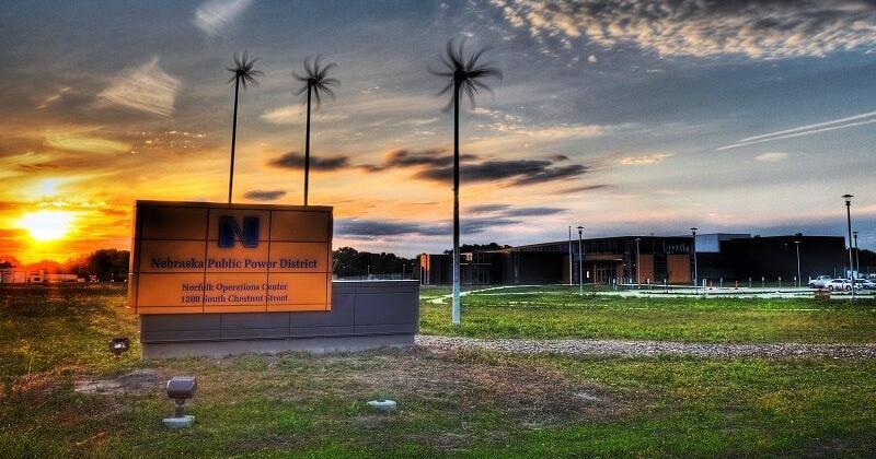 Area NPPD technicians helping to restore power in Omaha | News ...