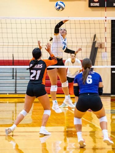 Light team shines in All-Star Volleyball exhibition | Select ...