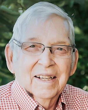 Dennis Lee | Obituaries | norfolkdailynews.com