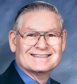 Kenneth Carlow | Obituaries | norfolkdailynews.com