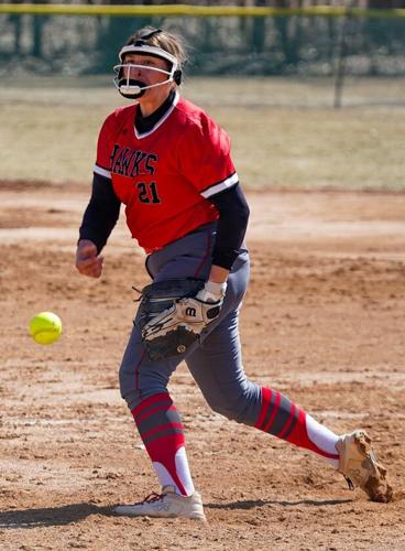 No. 3 DMACC sweeps Hawks in home opener | Select | norfolkdailynews.com