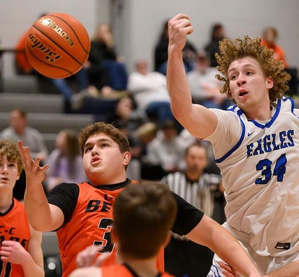 Eagles clinch GNAC regular-season title with win over LCC | Select ...