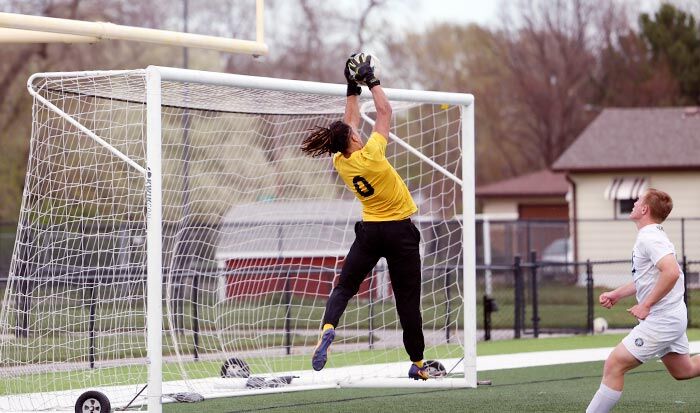 Wapelhorst posts shutout as Norfolk advances | Select ...