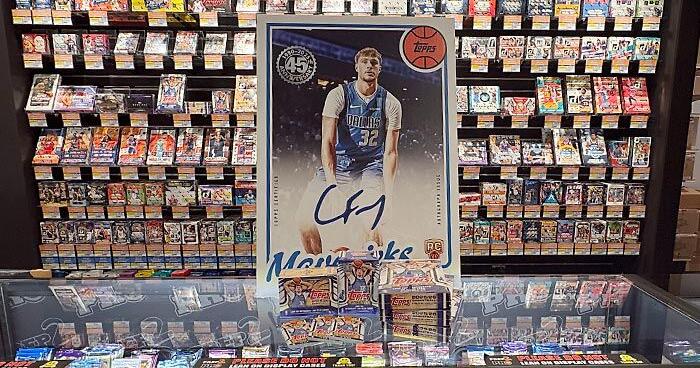 Topps returns to NBA trading cards after 15-year hiatus | Select ...