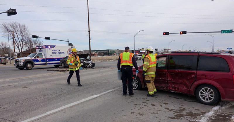 Red light accident results in injuries | News | norfolkdailynews.com