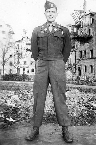 Veteran reflects on his time in the Army during WWII | Feature ...