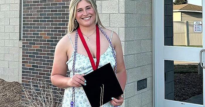 Following in her footsteps: UNMC grad becomes second-generation nurse ...