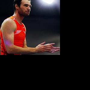 Scott opts to skip opening ceremony to continue training | Sports ...