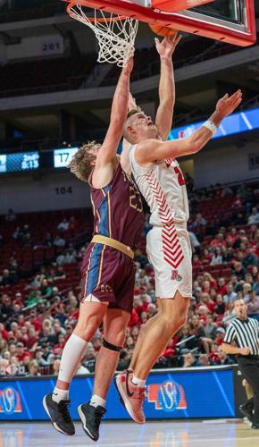 Ainsworth wins first tournament game in 10 years | Select ...