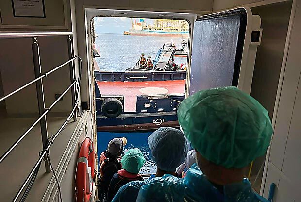 5 American cruise ship passengers leave Nebraska quarantine facility ...