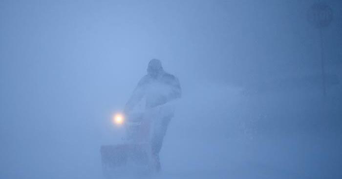 Wild winter weather delays holiday travelers | News | norfolkdailynews.com
