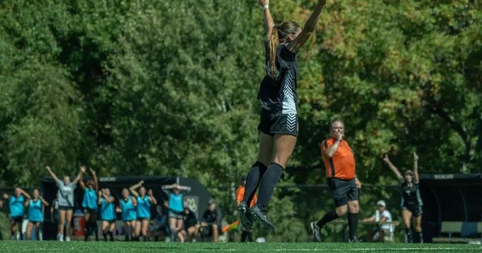 First half goal holds up for Wildcat soccer | Select | norfolkdailynews.com