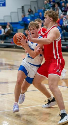 3-point surge puts Wayne over Norfolk Catholic | Select ...