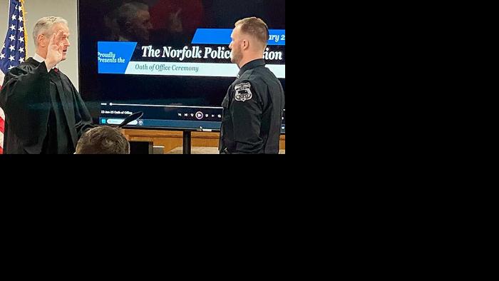Two sworn in as newest Norfolk police officers | Select ...