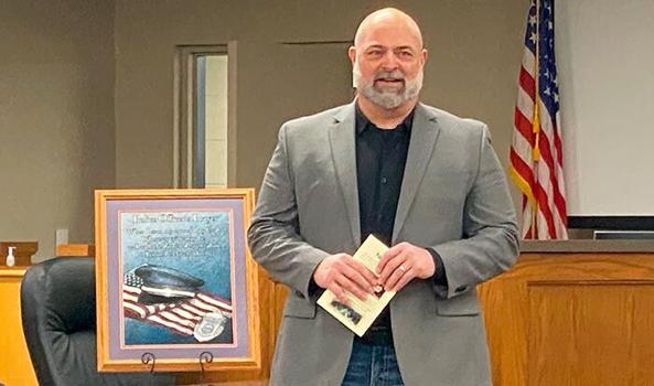 Two sworn in as newest Norfolk police officers | Select ...