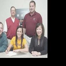 Mooberry signs with Winthrop | Sports | norfolkdailynews.com
