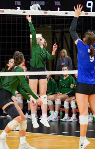 Howells-Dodge comes out on top of five-set thriller | Select ...