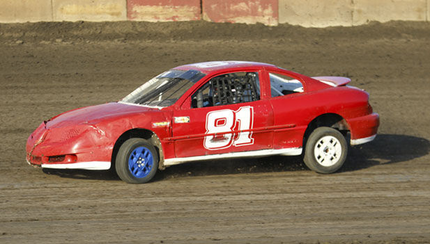 Off Road Speedway draws 100 cars to Independence Day special | Select ...