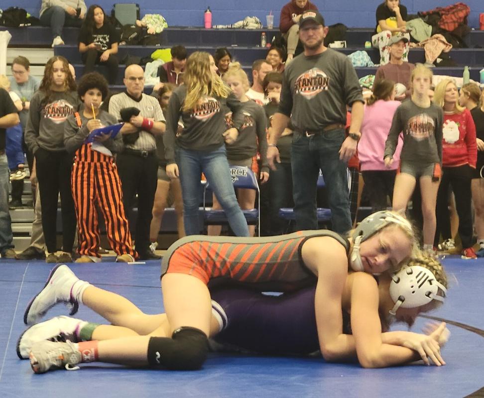 Pierce shows off depth to win home invite | Select | norfolkdailynews.com