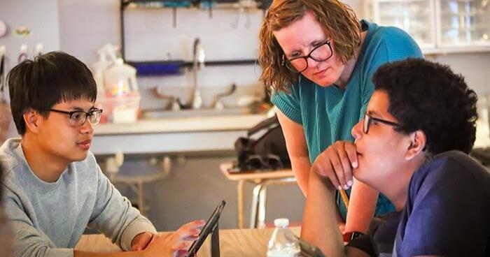 Hands-on, high-tech teaching earns Madison educator presidential ...