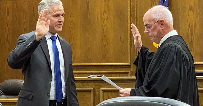 Long sworn in as district court judge | Select | norfolkdailynews.com
