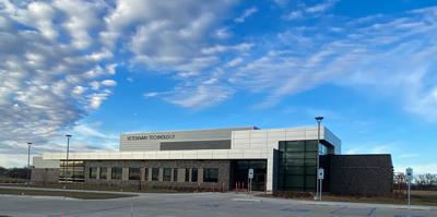 New facility, expanded faculty allow for growth in Northeast's vet tech ...
