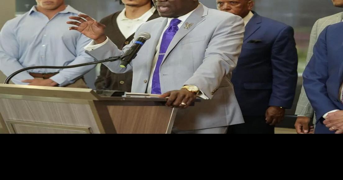 Northwestern hazing scandal includes former quarterback Lloyd Yates ...