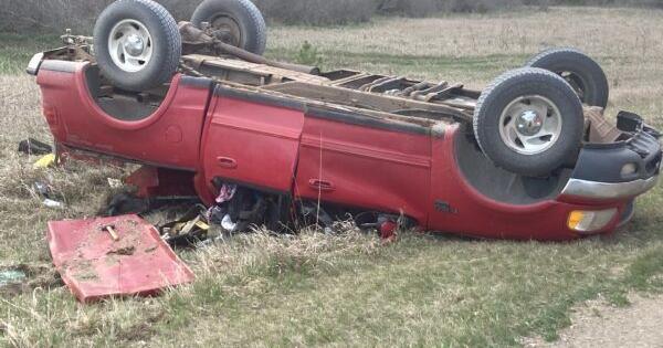 Wreck near Maskenthine Lake area leaves two teens injured | News ...