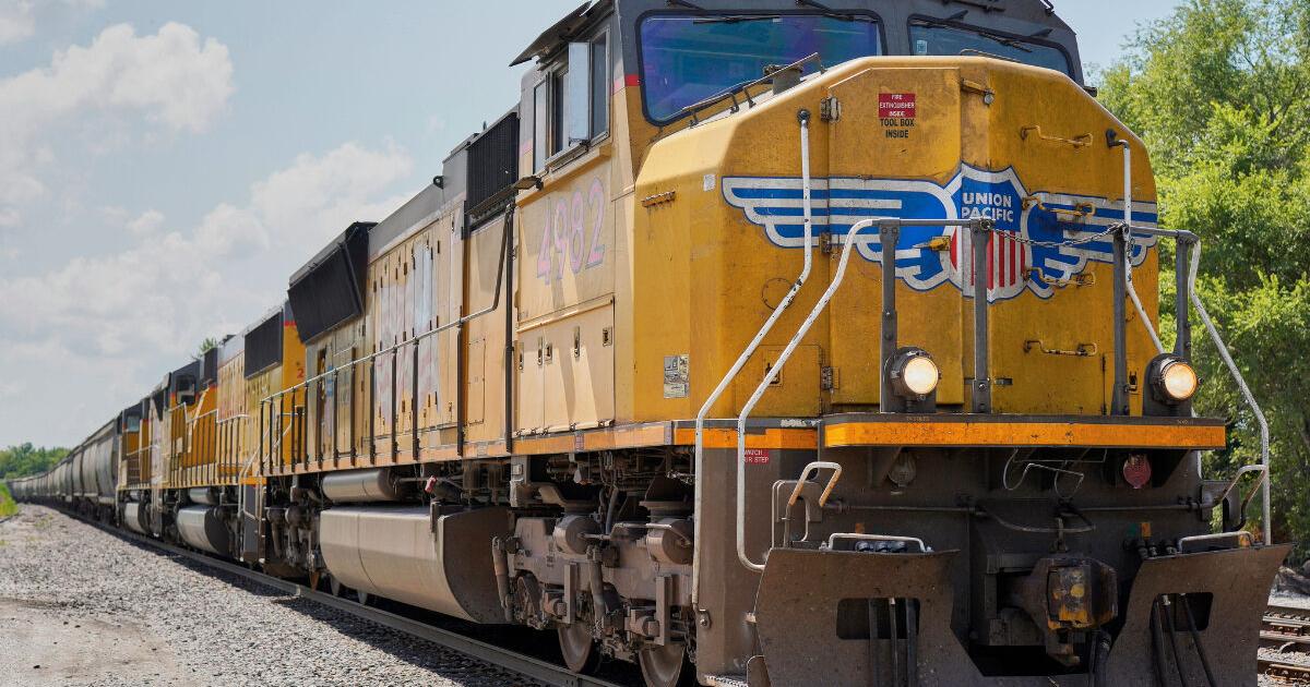 Rail union says Union Pacific layoffs of over 1,000 track maintenance ...