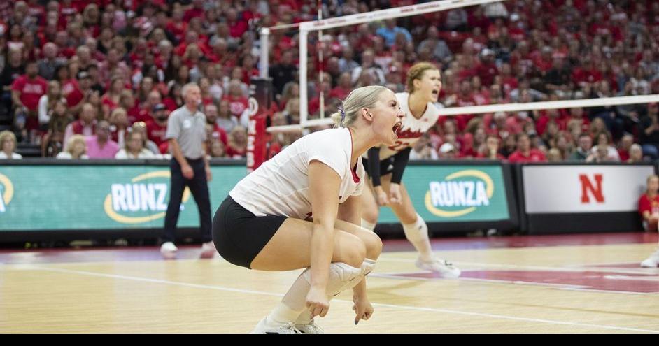 Huskers sweep Spartans for Cook's 800th career win | Sports ...