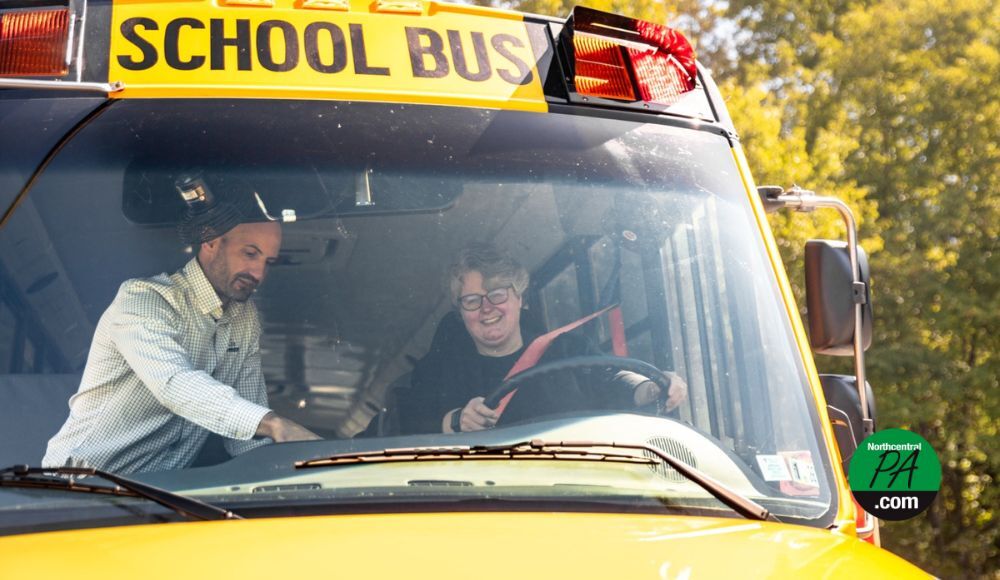 As school starts, educators emphasize school bus safety | Education ...