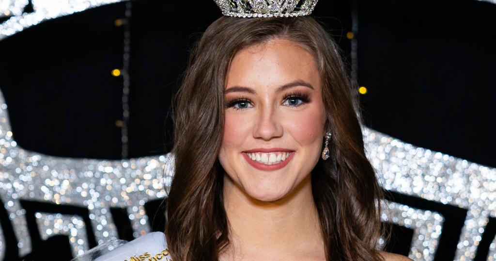 Cedartown's Grace Ann Lundy wins title of Miss JSU | Local ...