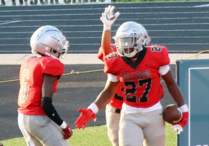 FOOTBALL: Bulldogs work out some preseason jitters against Cass ...