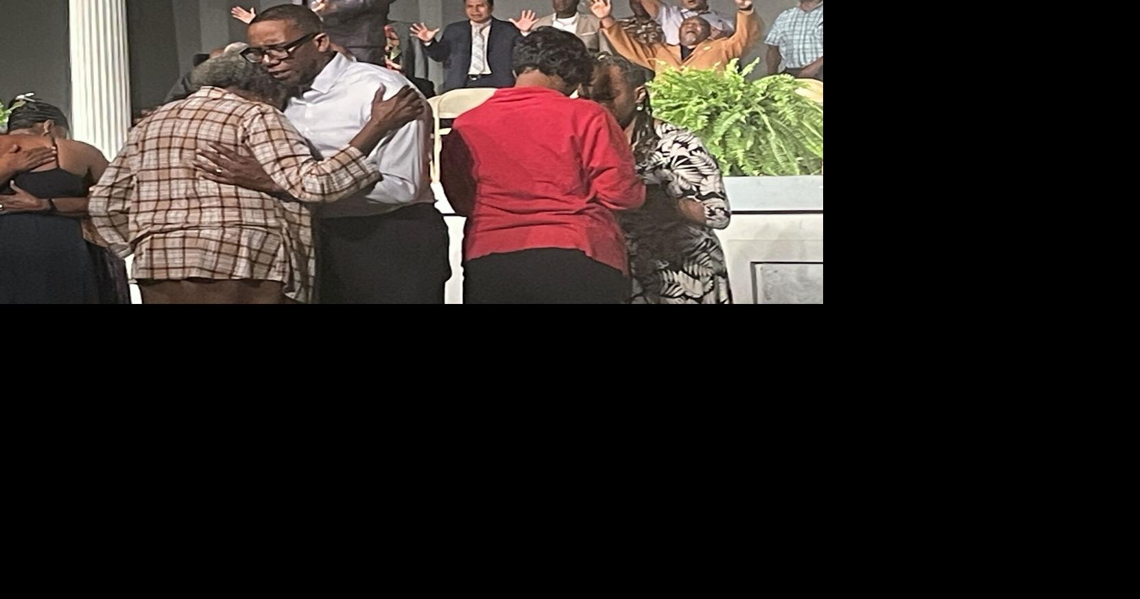 'Jesus is the Example': Nearly 500 Turn Out for Unity Worship Service ...