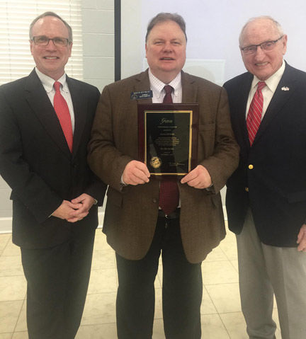 Sen. Mullis of Chickamauga receives Georgia Historical Society ...