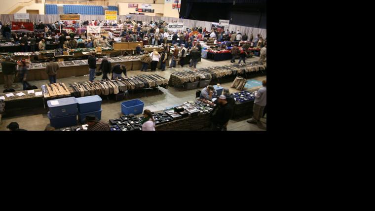 Eastman Gun Show includes jewelry, self-defense items | Local News ...
