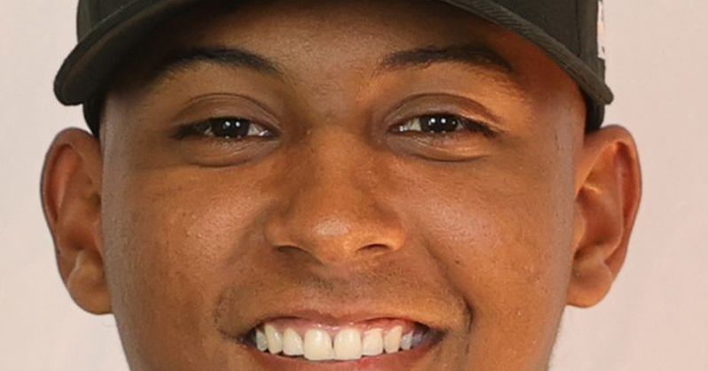 Former Emperor Fuentes makes MLB debut as youngest active player ...