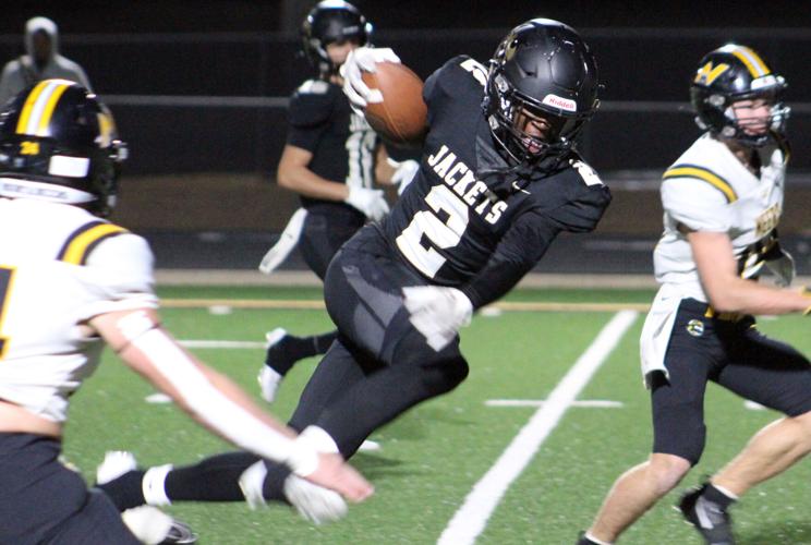 FOOTBALL: Rockmart Continues Region Title Streak With Rout of North ...