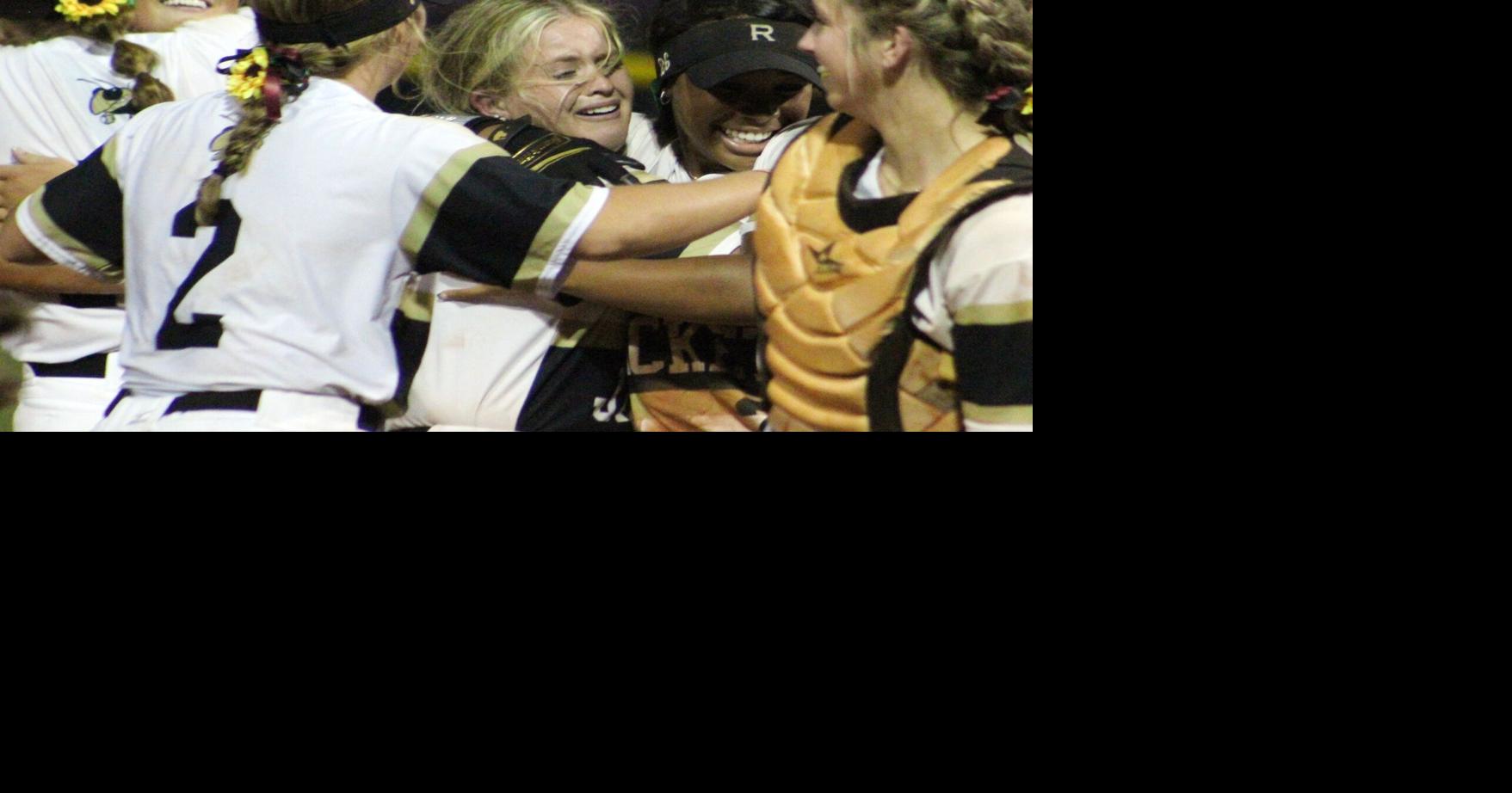 SOFTBALL: Lady Jackets use big inning to win region title over Haralson ...