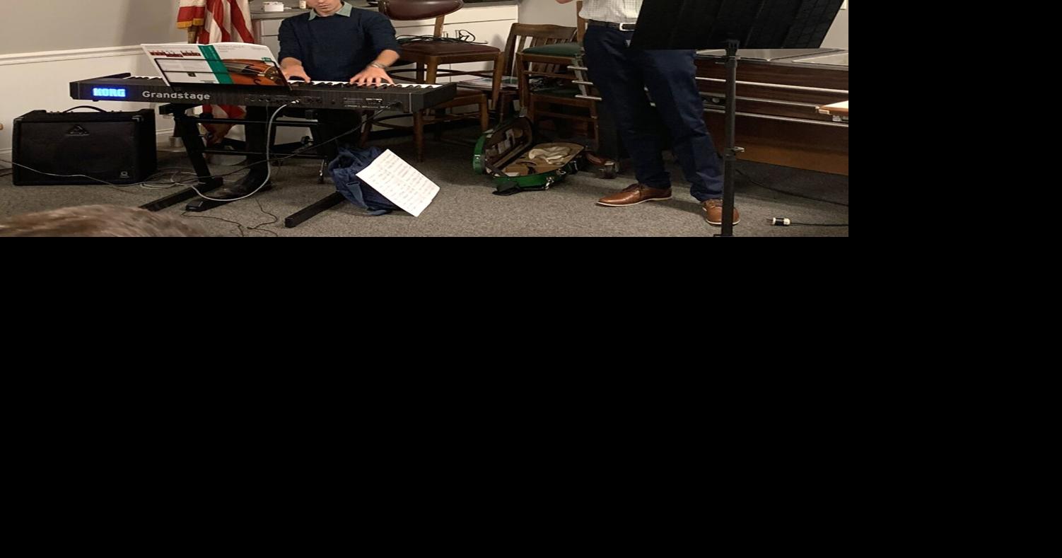 Patriotic music program at Kiwanis Club meeting ...