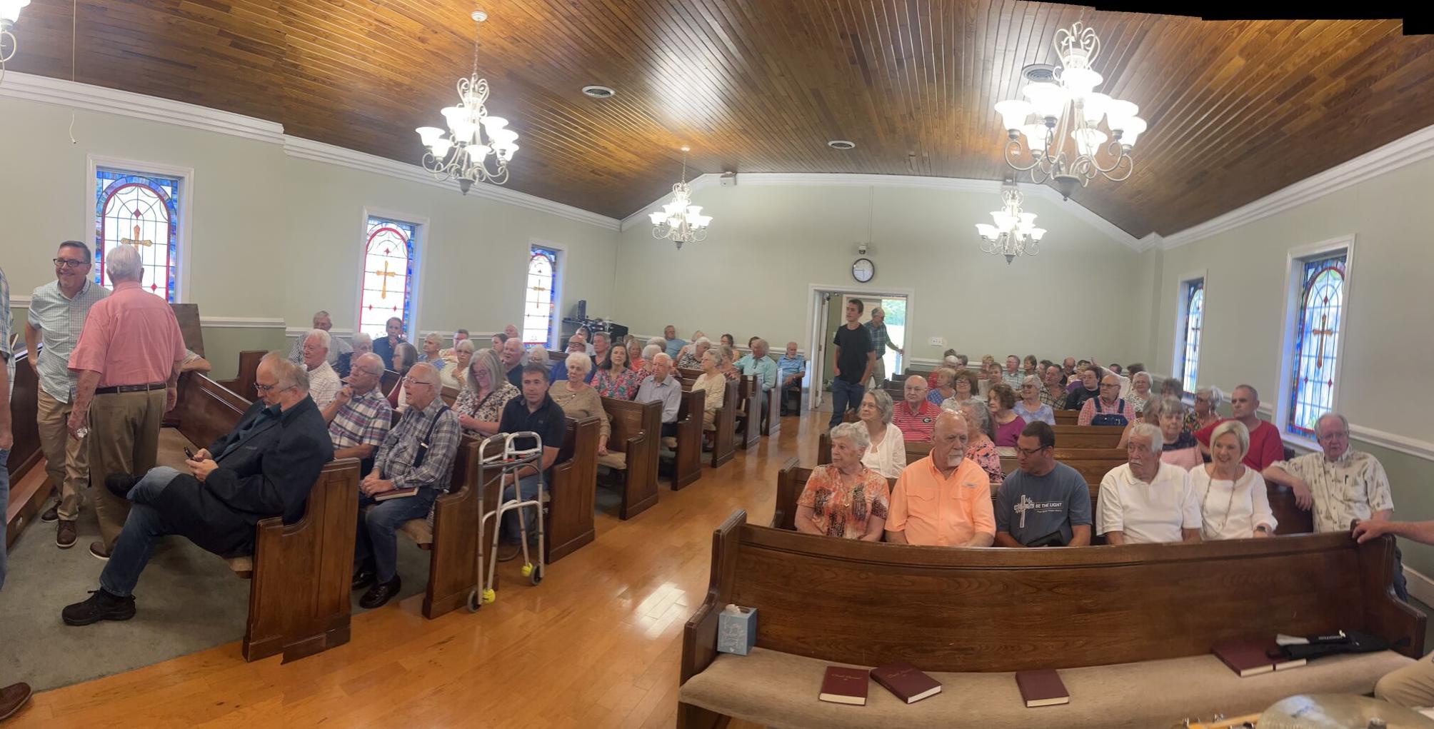 Red Book 'singing' packs Everett Springs Baptist Church | Gordon Life ...