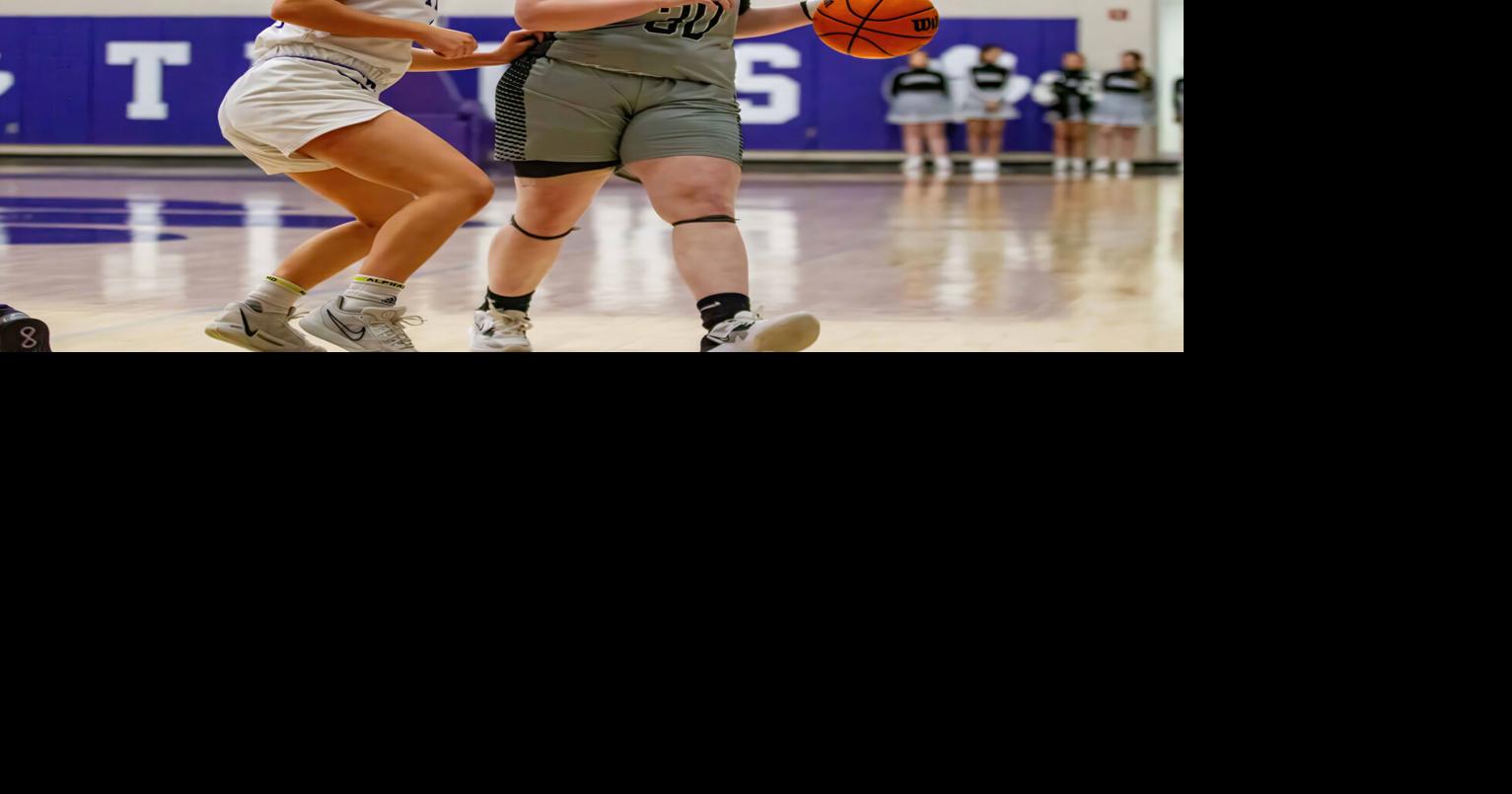 Darlington's Audrey Abbott and Coosa's Makenna Manley ...