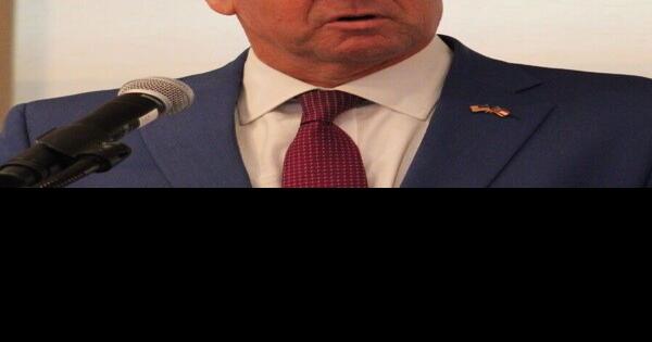 Kemp Signs Farm Package | News | northwestgeorgianews.com