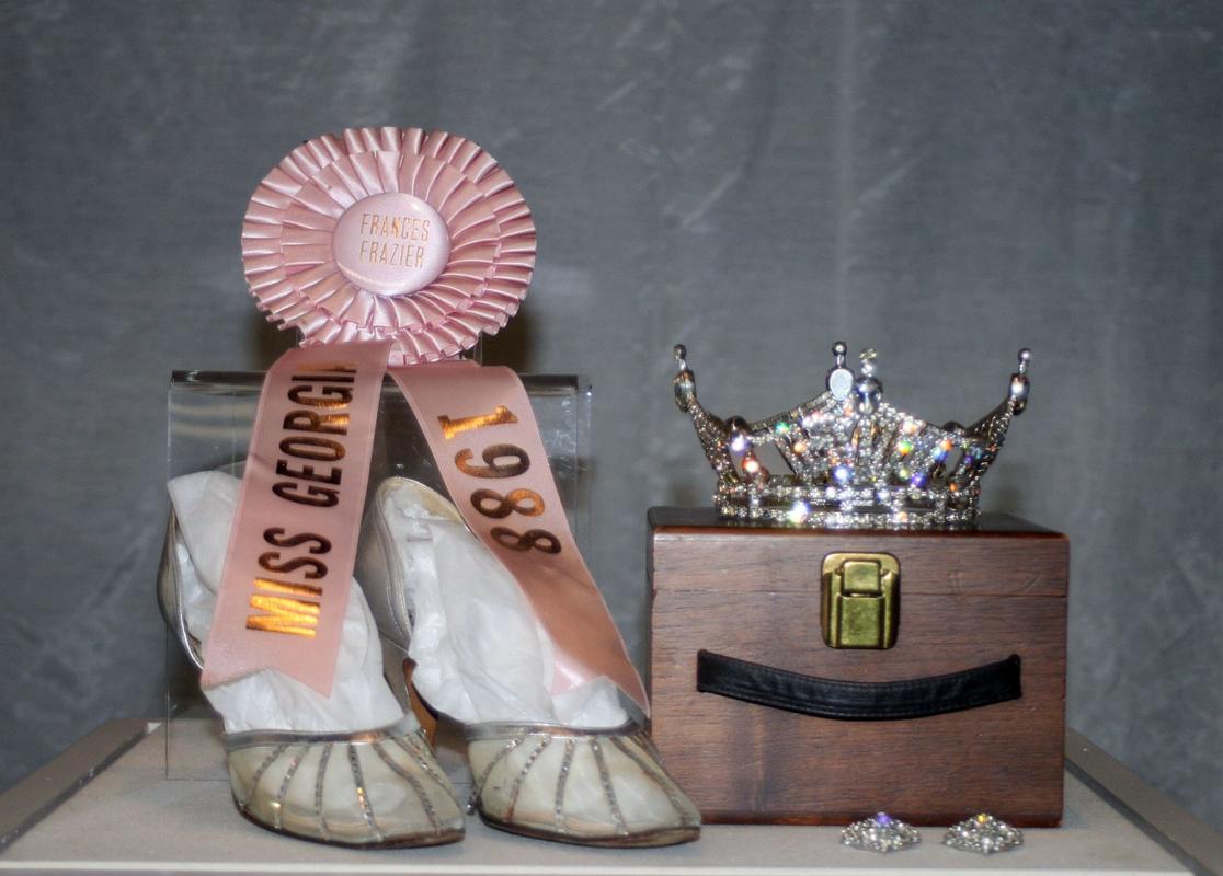 Miss Georgia 1988 Frances Frazier honored with exhibit at Rome Area ...