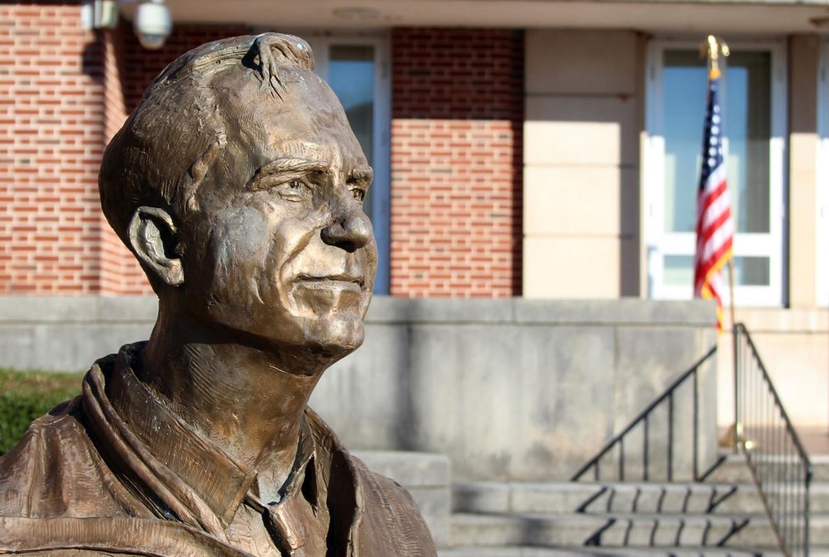 Memorial service set for beloved Cedartown coach | Local ...