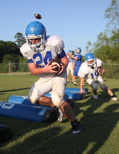 Football: Armuchee High Practice | Photos | northwestgeorgianews.com