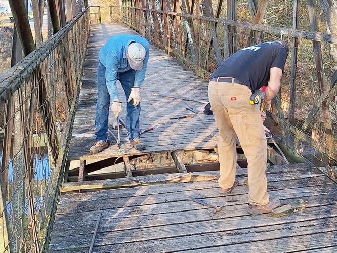 Volunteers Help Rehab Historic Goodyear Footbridge in Cedartown | Local ...