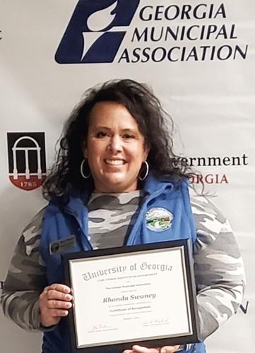 Ringgold council member Rhonda Swaney receives training certificate ...