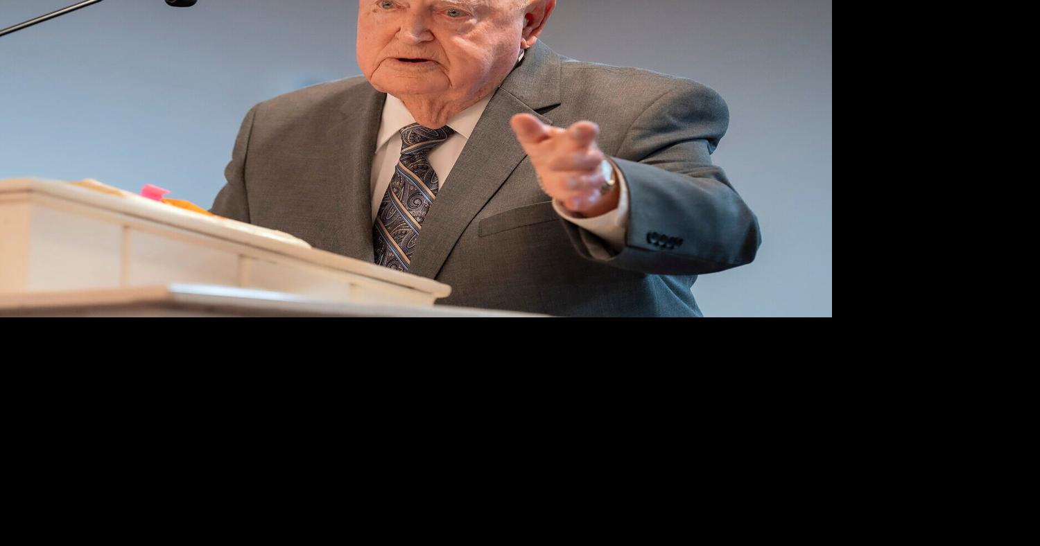 100-year-old Georgia pastor celebrates birthday by powerfully preaching ...