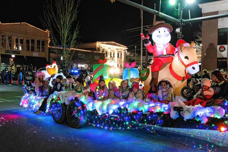 ‘Cowboy Christmas’ parades downtown! | Local | northwestgeorgianews.com